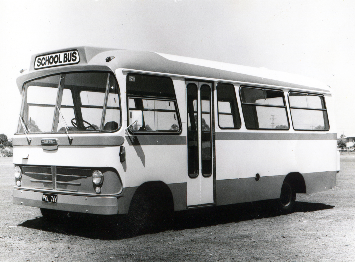 Burns Bus Service – Queensland Omnibus & Coach Society Inc.