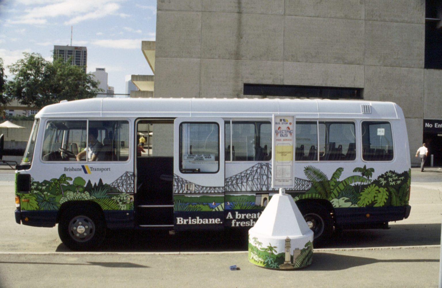 Brisbane’s first electric bus – Queensland Omnibus & Coach Society Inc.